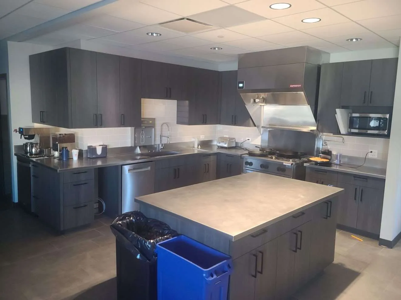 Custom Stainless Steel Countertops & Island Tops for Kitchens